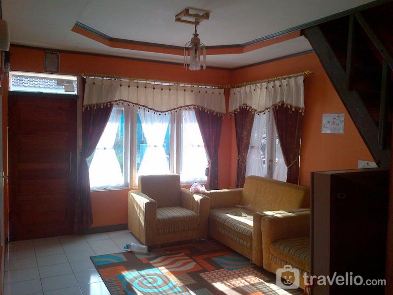 Sewa Homestay Orange 2 @ Ciwidey Bandung by Ali | Travelio.com